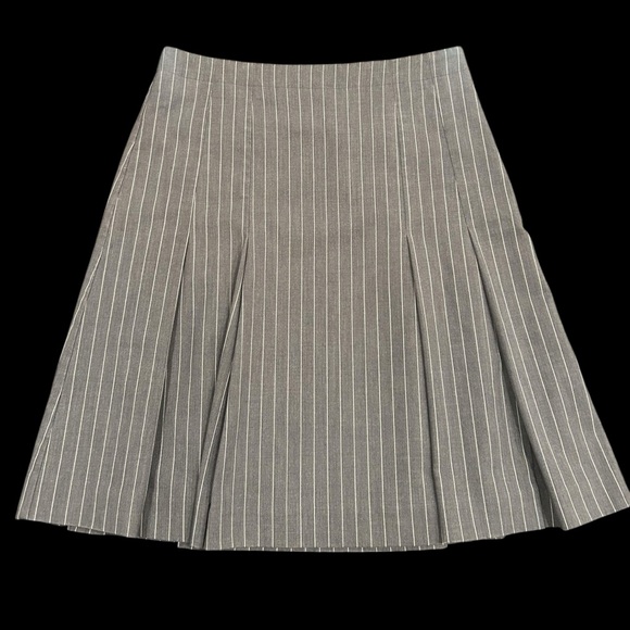 Isaac Mizrahi | Skirts | Isaac Mizrahi Charcoal Pinstripe Aline Skirt ...